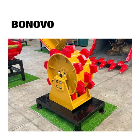 Bonovo Excavator Wheel Rolling Compactor Road Compactor Compaction