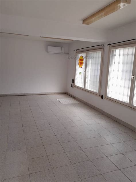 Варна Отдава под наем Салон за красота 40 кв м Партер Магазини Офиси Кабинети Салони Аспа