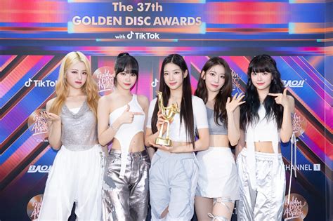 르세라핌 골든디스크 신인상 2023년도 멋진 한 해로 만들어갈 것