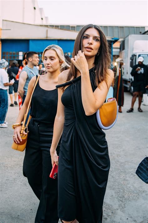 FASHION HAS SEX WITH ART Photo