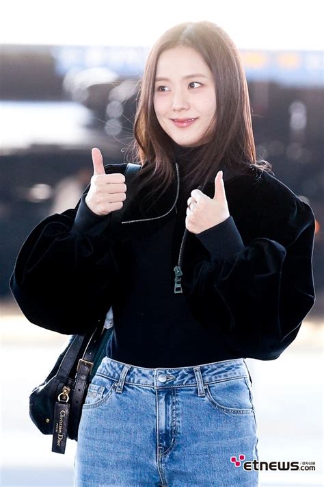 [et포토] 지수 차가운 공기를 가르는 미소 전자신문