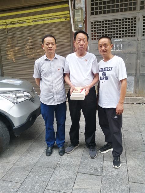 醴陵市走访慰问老党员 传递关怀送温暖 市县动态 湖南省农机事务中心