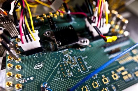 Lilbits 2 11 2014 Intel Builds A GPU That S 40 Percent More Efficient Liliputing