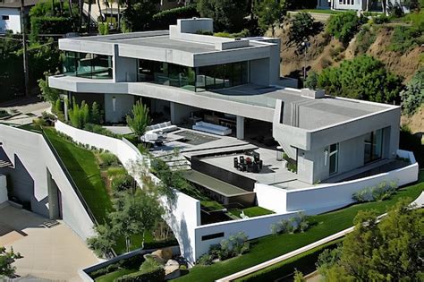 99,000+ Mega Homes Pictures