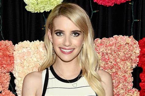 Emma Roberts New Hair Color See Photos The Daily Dish