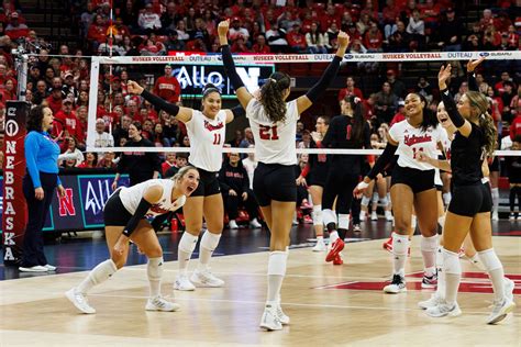 Nebraska Volleyball Completes Perfect Regular Season