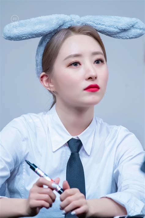 은행원하면 잘할것같은 아이돌 비하인드 인스티즈instiz 인티포털 카테고리