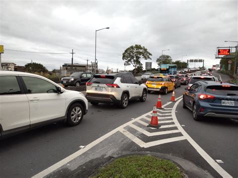 初二蘇花改、國5車流現 雪隧北上3車追撞回堵 中華日報中華新聞雲