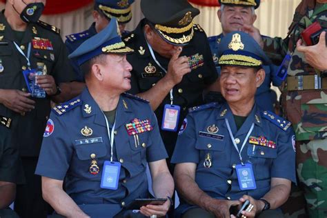 លោកឧត្តមសេនីយ៍ឯក រ័ត្ន ស្រ៊ាង ៖ នៅថ្ងៃទី២០ ខែមិថុនា ឆ្នាំ១៩៧៧ ជាថ្ងៃដែលសម្តេចតេជោ ហ៊ុន សែន