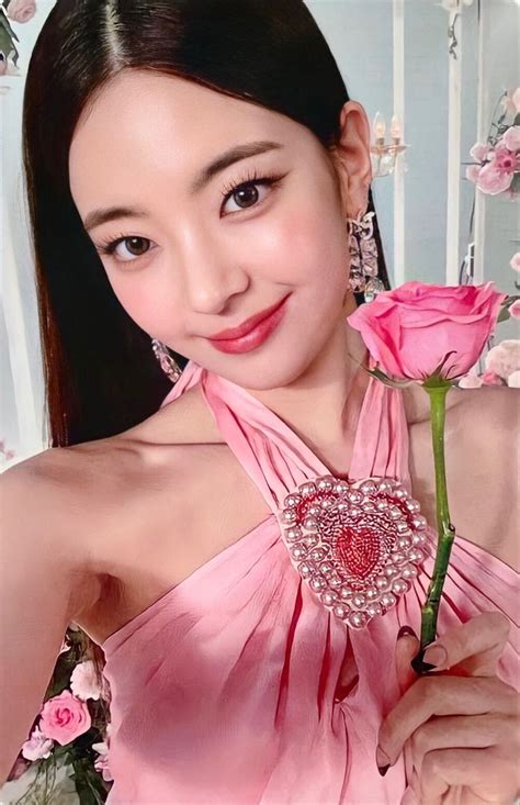 Checkmate Lia Itzy Rose POB Photocard In Itzy Lia Photocard