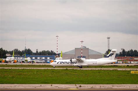 Atr 72 스톡 사진 및 일러스트 Istock