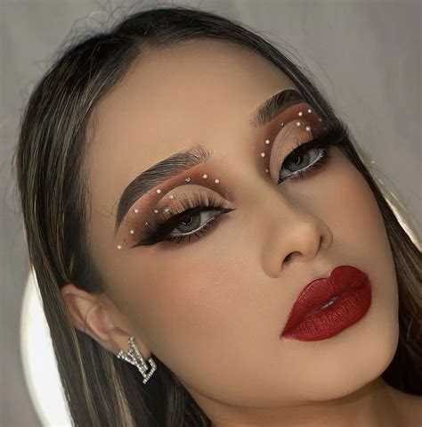 Pin By Martha Urpani On Makeup Gorgeous Makeup Rhinestone Makeup