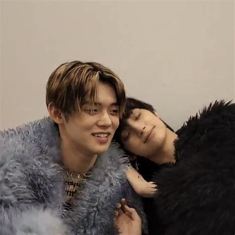 Still Waiting For You Hai Ly Selamat Tahun Baru By ビン Medium