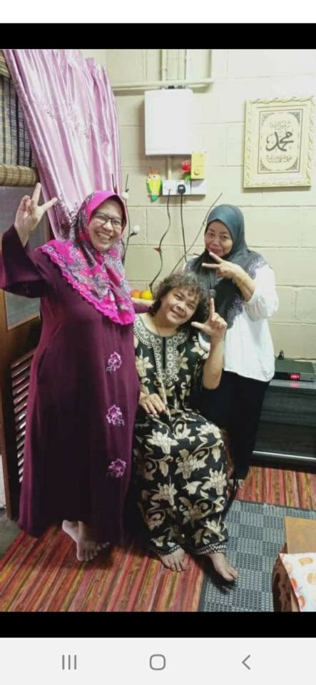 Gambar Baru Stengah Jam Yg Lepas Makcik Jamilah Tumbex