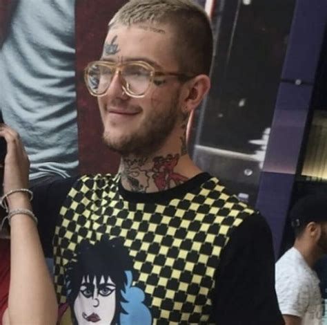 Pin De 𝑆𝚣𝚣𝚍 En Lil Peep Famosos Fotos De Fondo De Pantalla Fondos