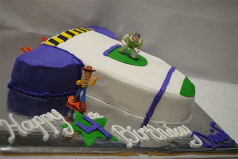Buzz Lightyears Rocket Cake