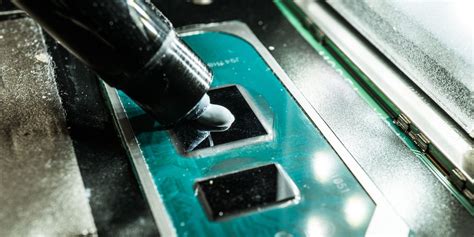 Liquid Metal Vs Thermal Paste What S The Best Cpu Cooling Option