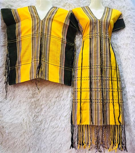 မြသံလွင် မြသံလွင် ကရင်ရိုးရာအထည်ဆိုင်