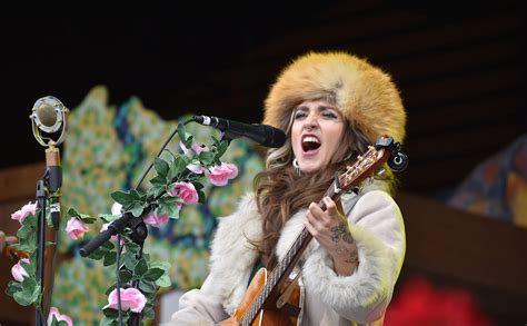 Sierra Ferrell Covers Dolly Parton Cancels Next Week Of Shows Saving