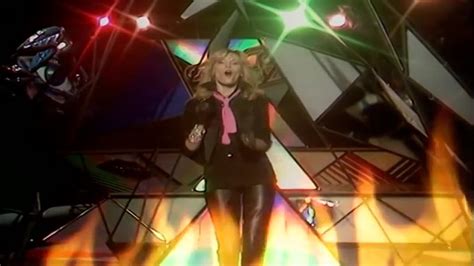 Французская поп певица и модель Аманда Лир урожд Тапп родилась 18