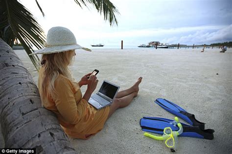 Aussie Mobile Users Slugged 259 Million For Excess Data Daily Mail Online