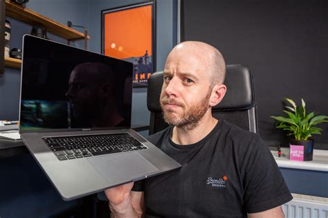 What Makes A Mac Pro Mark Ellis Reviews