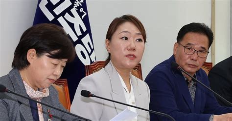 홍준표 불법 여론조사 의혹 수사 촉구하는 강혜경씨