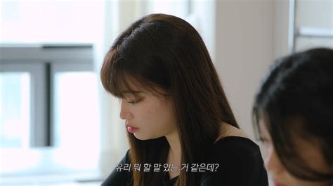 대형 기획사 연습생 몰라보고 개깝치다 개망신당한 듣보 연습생의 최후 대형 기획사 연습생 몰라보고 개깝치다 개망신당한 듣보