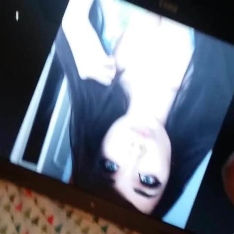 Emiru Cum Hołd Sexy Streamer Xhamster