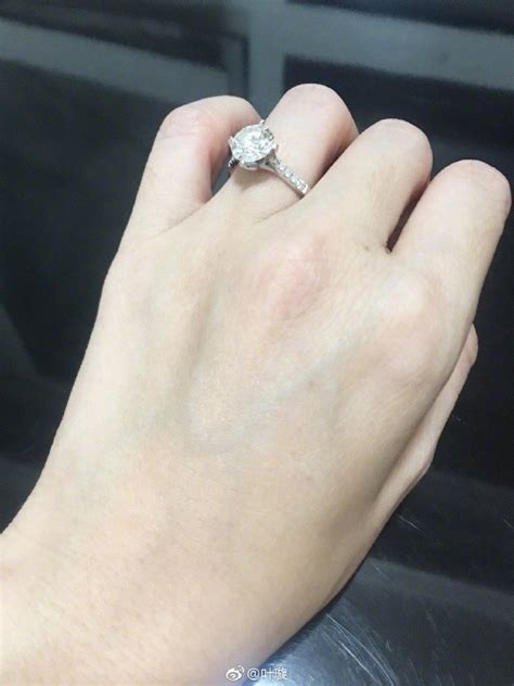大雞雞男友求婚了？ 緋聞女王曬照洩玄機 自由娛樂
