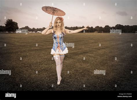 Woman Stockings Suspenders Hi Res Stock Photography And Images Alamy