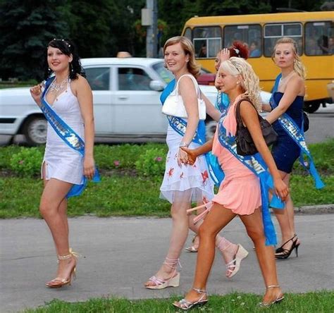 How Russian Youth Celebrates Their Graduation Day 60 Pics Picture