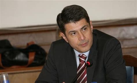 Нова версия Росен Ангелов може да е имал съучастник при убийствата в Нови Искър