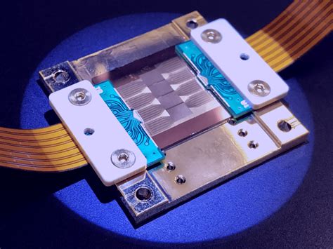 Photonic Shows Distributed Quantum Entanglement Between Modules