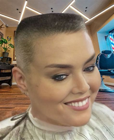 Discover 700 Female Flattops And Flat Top Haircut Ideas On This