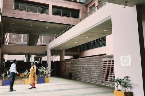 Azim Premji University Bhopal Admission 2026 Fees Scholarship