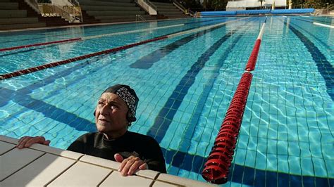 A Great Experience French Swimmers Praise Mandatory Wetsuit Rule As Swimming Pool Cuts