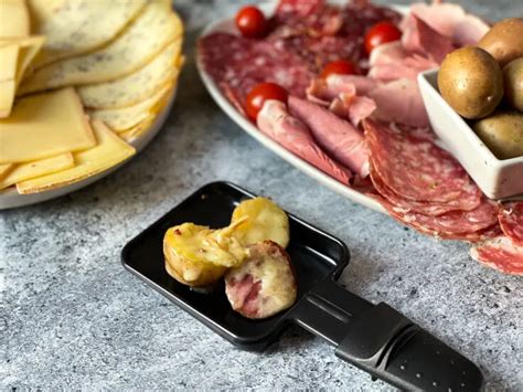 Raclette Tips And Ideas For An Original And Perfect Dinner Urbaine City