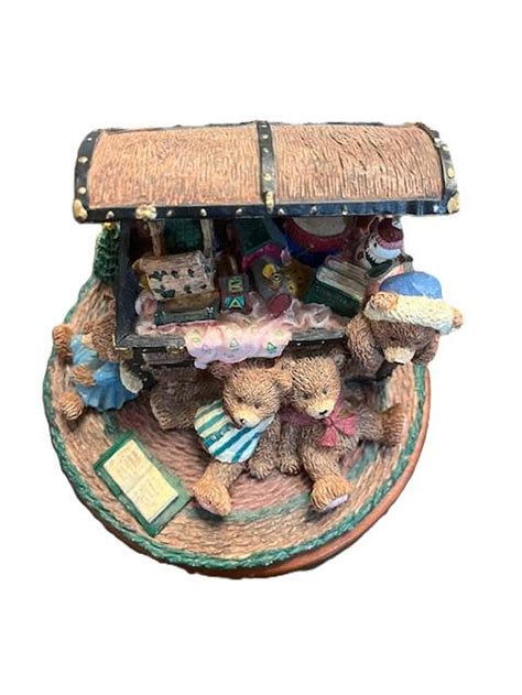Russ Berrie And Company Bears From The Past No 1758 Wheavy Wood Base
