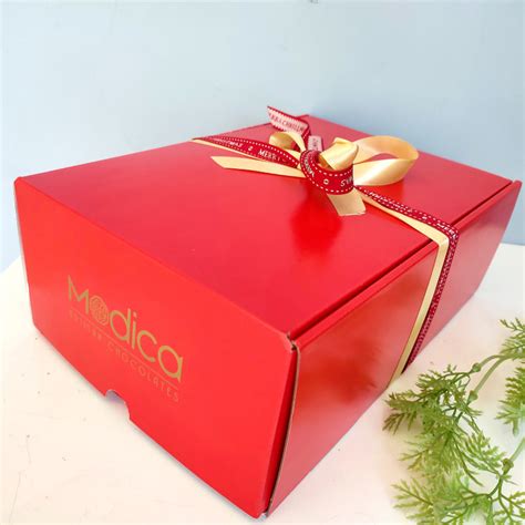 Перфектен Подарък за Свети Валентин Вино и Шоколад