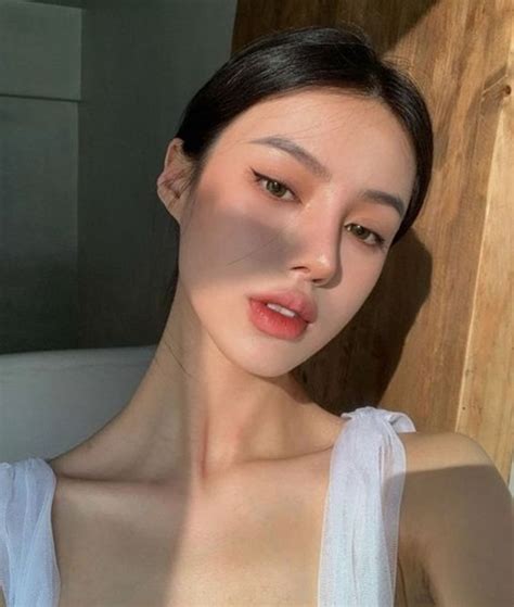 30 ไอเดียแต่งหน้าสวยๆ หลายแนว ลุคไม่ซ้ำทั้งเดือน Ladyissue เว็บรีวิวเครื่องสำอาง ชุมชน