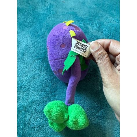 Plants Vs Zombies Chomper Plush 8 Inch Purple Carnivorous Plant 2014 Ea