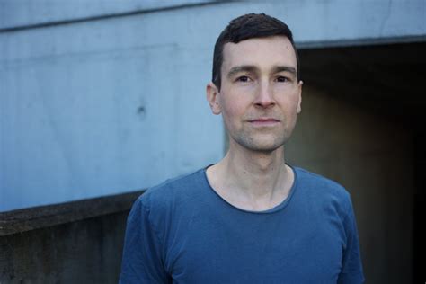 Kevin Dickmann Baritone Short Biography