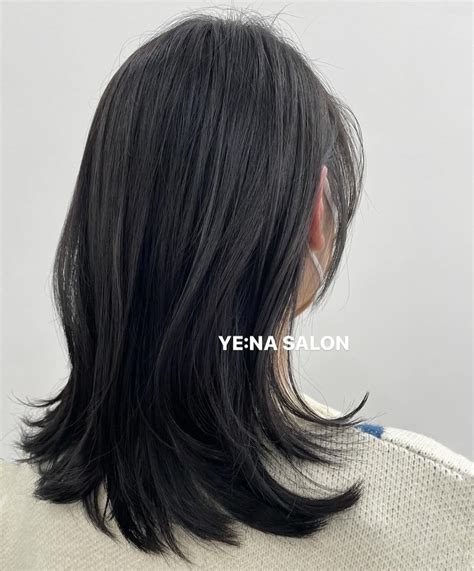 예나살롱 중단발펌 중단발레이어드컷 중단발에서 자연스러운 레이어드펌 입니다🤍 과하지 않은 Facebook