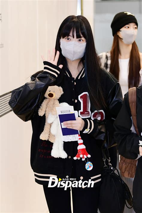 [현장포토] 품 속의 인형 홍은채 막내 모먼트 디스패치 뉴스는 팩트다