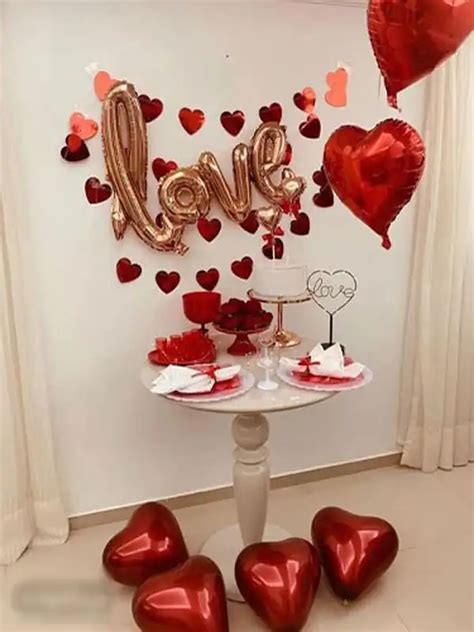 تزیین میز تولد ساده خانگی و ایرانی برای افراد بزرگسال