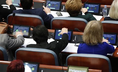 Во среда ќе се избира нов државен обвинител и уставен судија