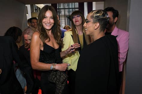 Carla Bruni Sexy At Paris Fashion Week 2022 14 Photos The Fappening