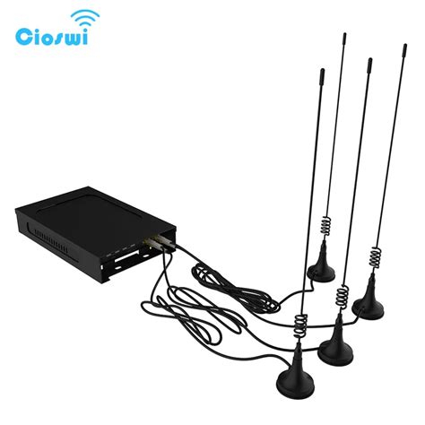 Car Wi Fi Router With Sim Card Slot For Bus Travelling 300mbps 64mb Lte