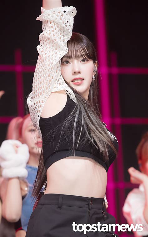 케플러 Kep1er 김채현 이렇게 치명치명한 강아지가 있다 Giddy 쇼케이스 [hd포토] 네이트 뉴스